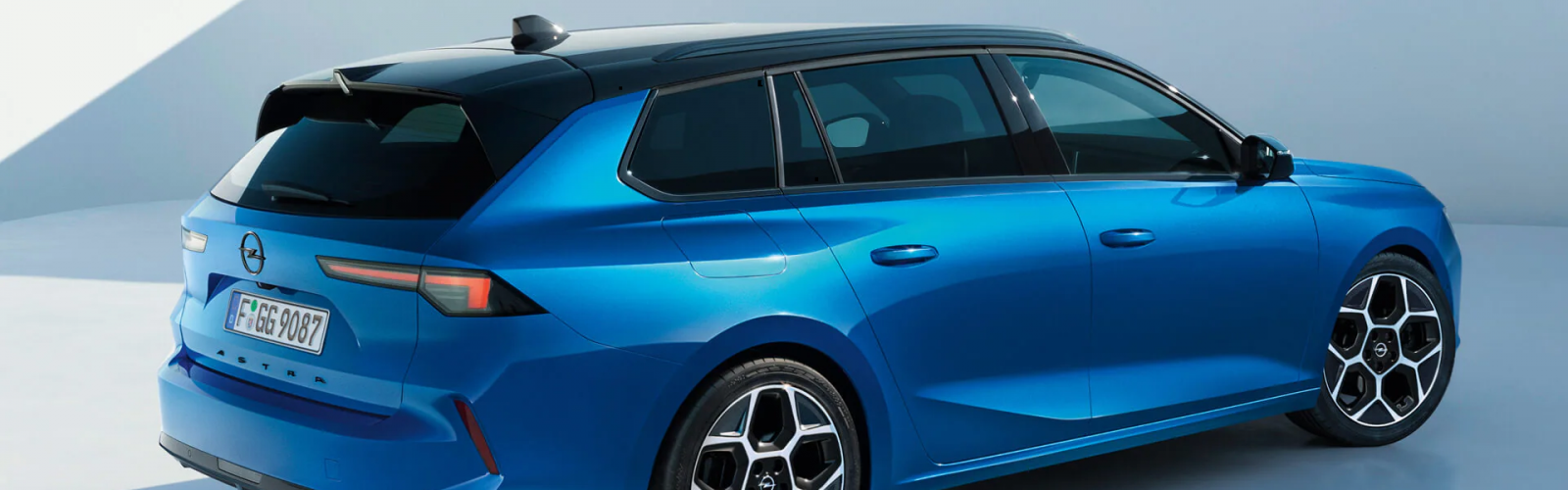 Der neue OPEL ASTRA SPORTS TOURER